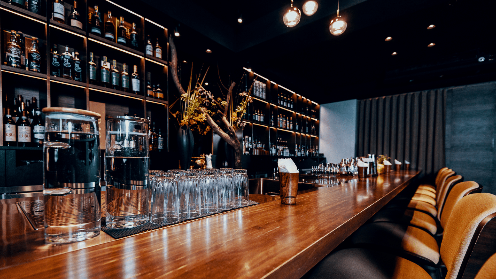 13 Proven Rules to Train Exceptional Bartenders & Boost Your Bar’s Success